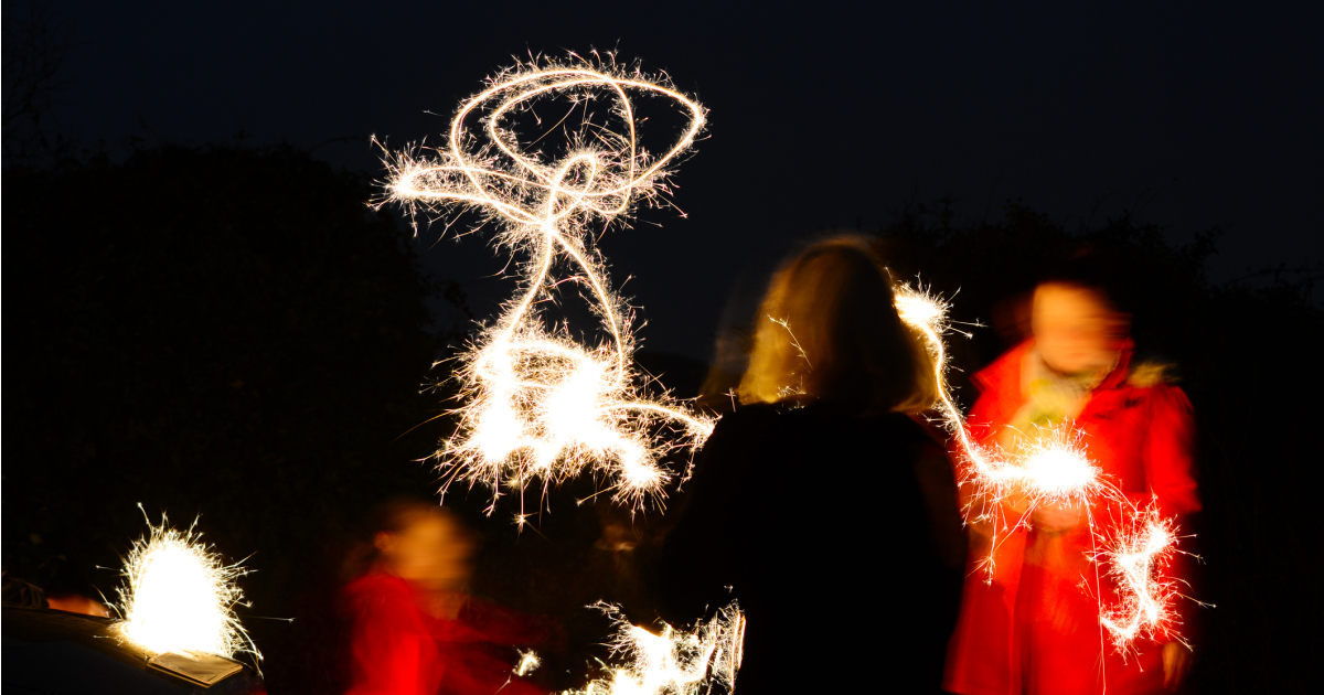 Ideas For A Showstopping Bonfire Night At Home | Nisa Locally